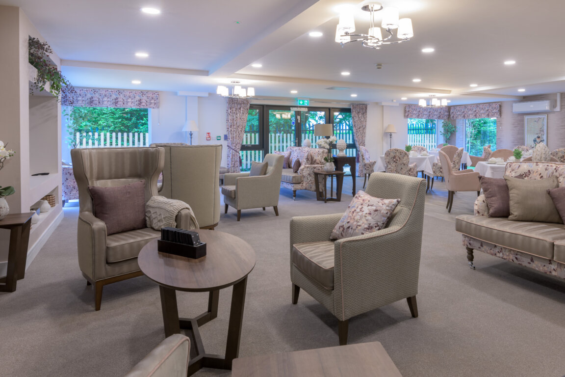 Springfield Manor Care Home in Stoke: Dementia & Nursing Care