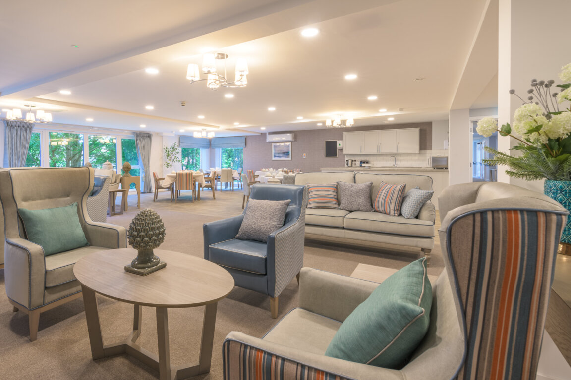 Springfield Manor Care Home in Stoke: Dementia & Nursing Care